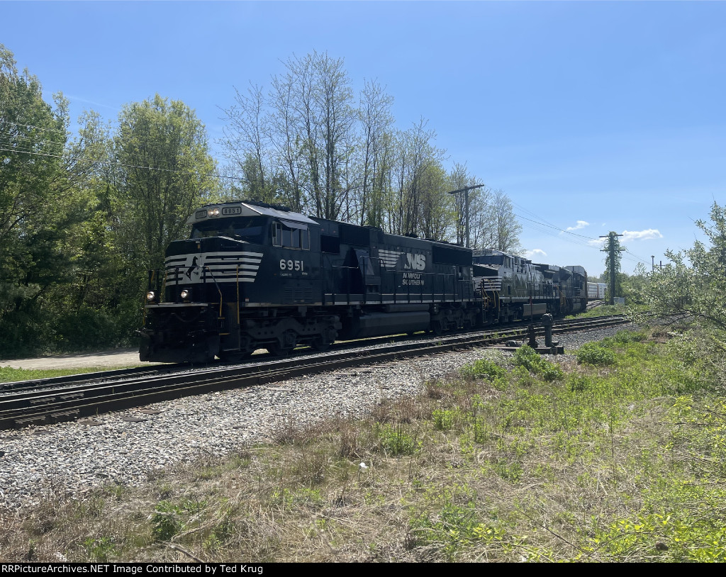 NS 6951, 4809 & 1070